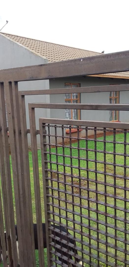 House To Rent in Spruit View, Katlehong